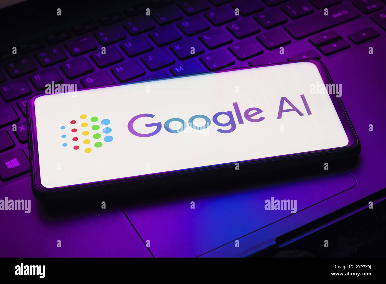 Ai in search engines hi-res stock photography and images - Alamy