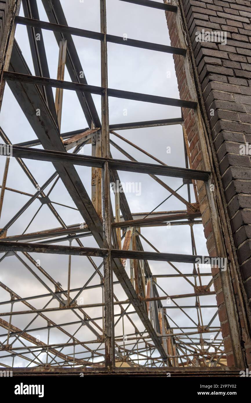 Rusted roof truss of an old industrial building Stock Photo - Alamy