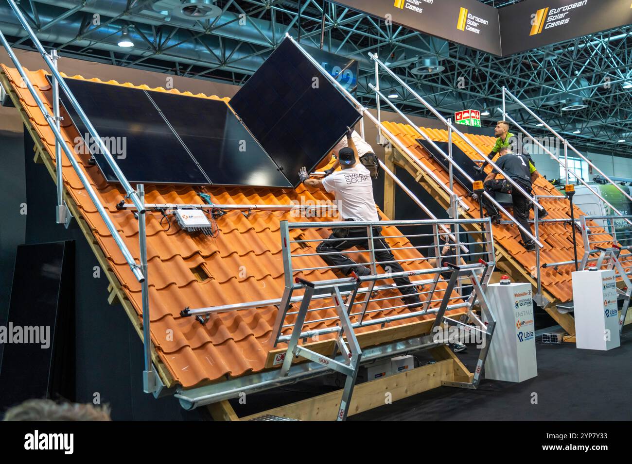 Presentation of the rapid installation of a solar system on a ...