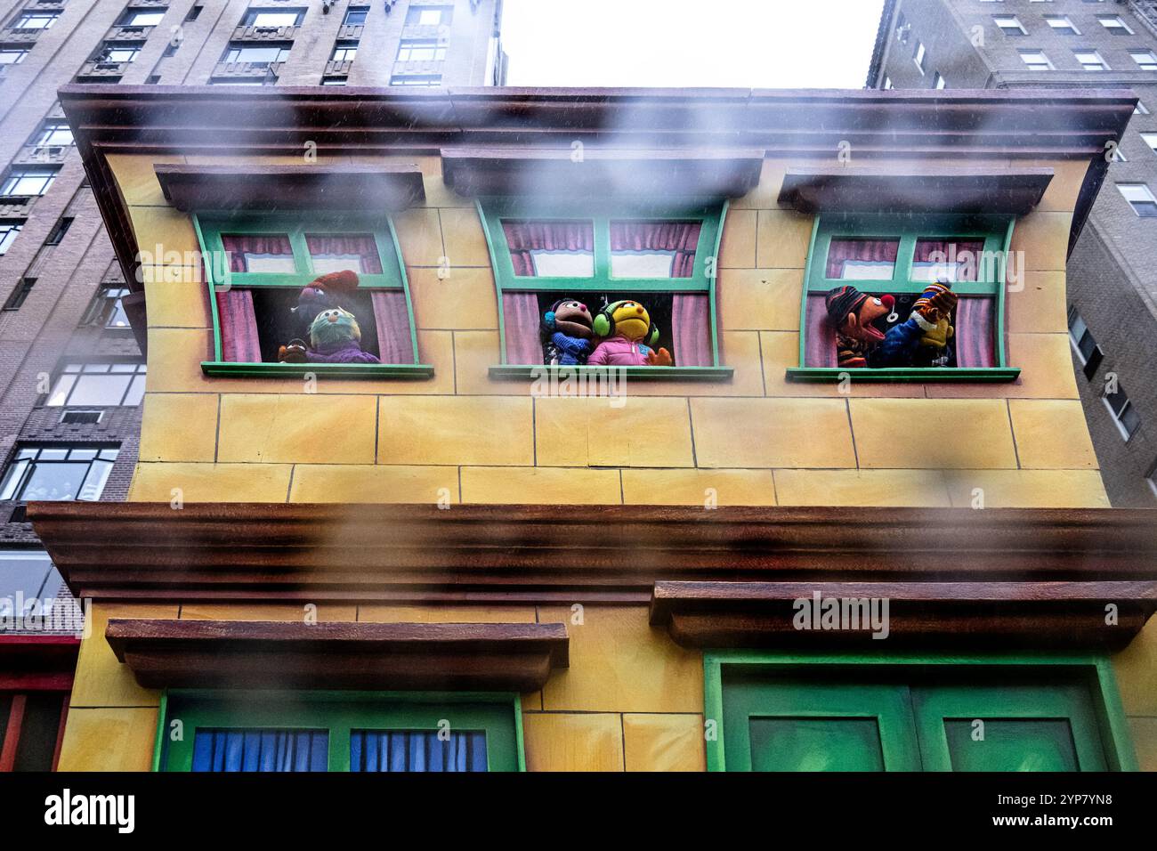 New York, USA. 28th Nov, 2024. The Sesame Street float along Central ...