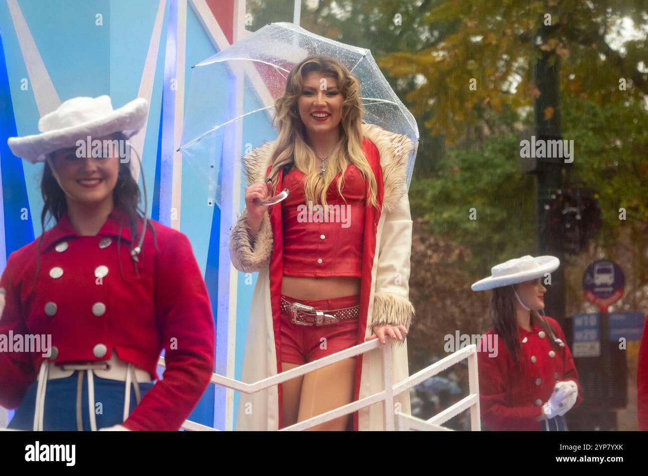 NEW YORK, NEW YORK - NOVEMBER 28: Dasha rides the Big City Cheer by ...