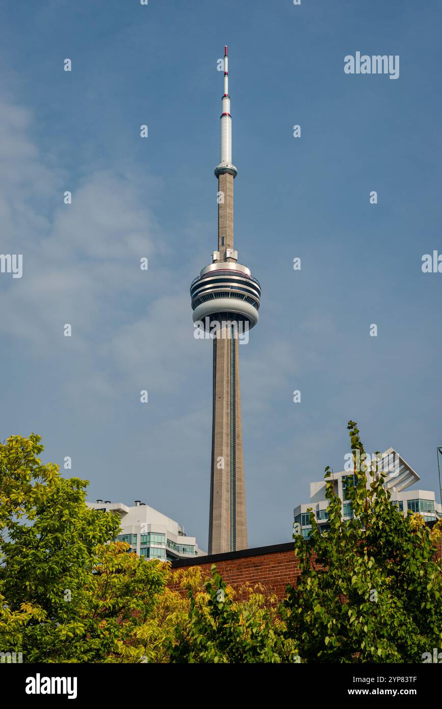 Toronto skyscrapers hi-res stock photography and images - Alamy