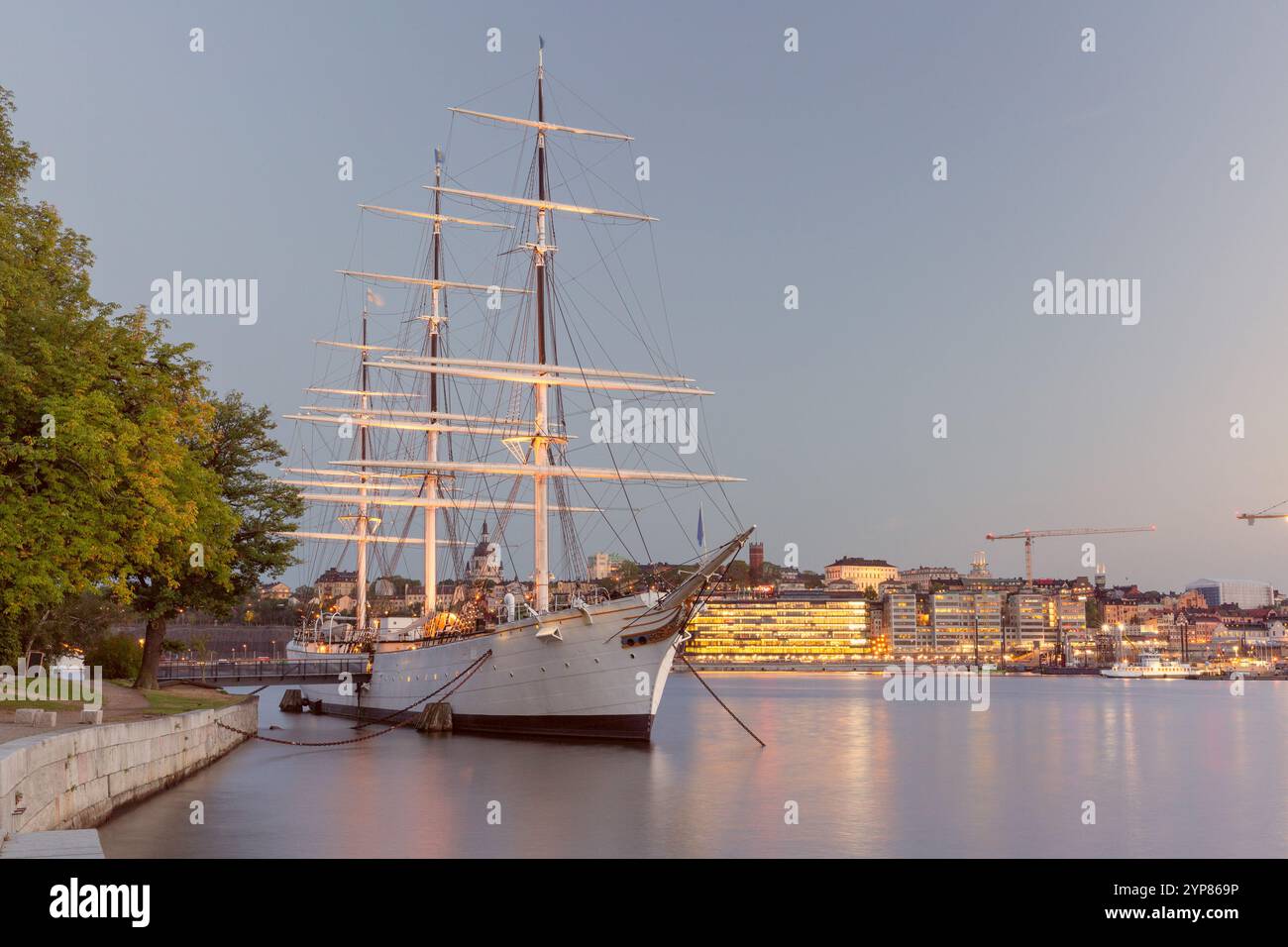 Close-up of a historic sailing ship with masts and detailed rigging ...
