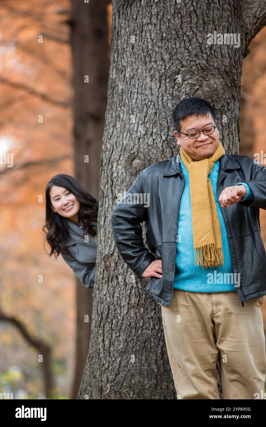 Mature couple meet park hi-res stock photography and images - Alamy