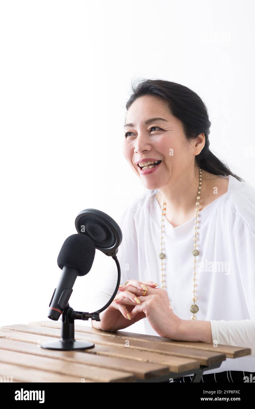 Women singer in recording studio hi-res stock photography and images ...