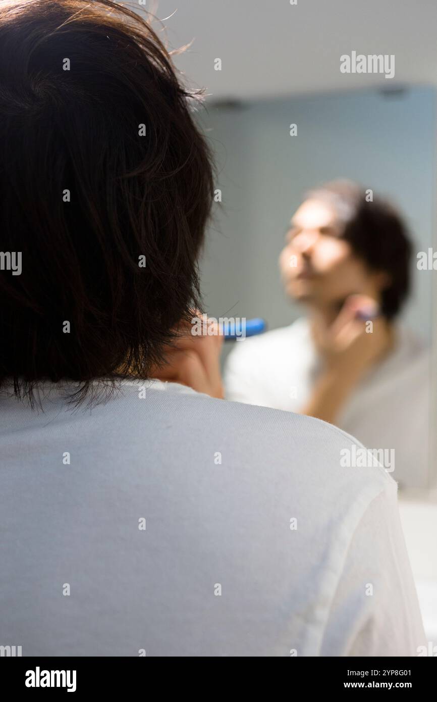 Shaving basin hi-res stock photography and images - Alamy