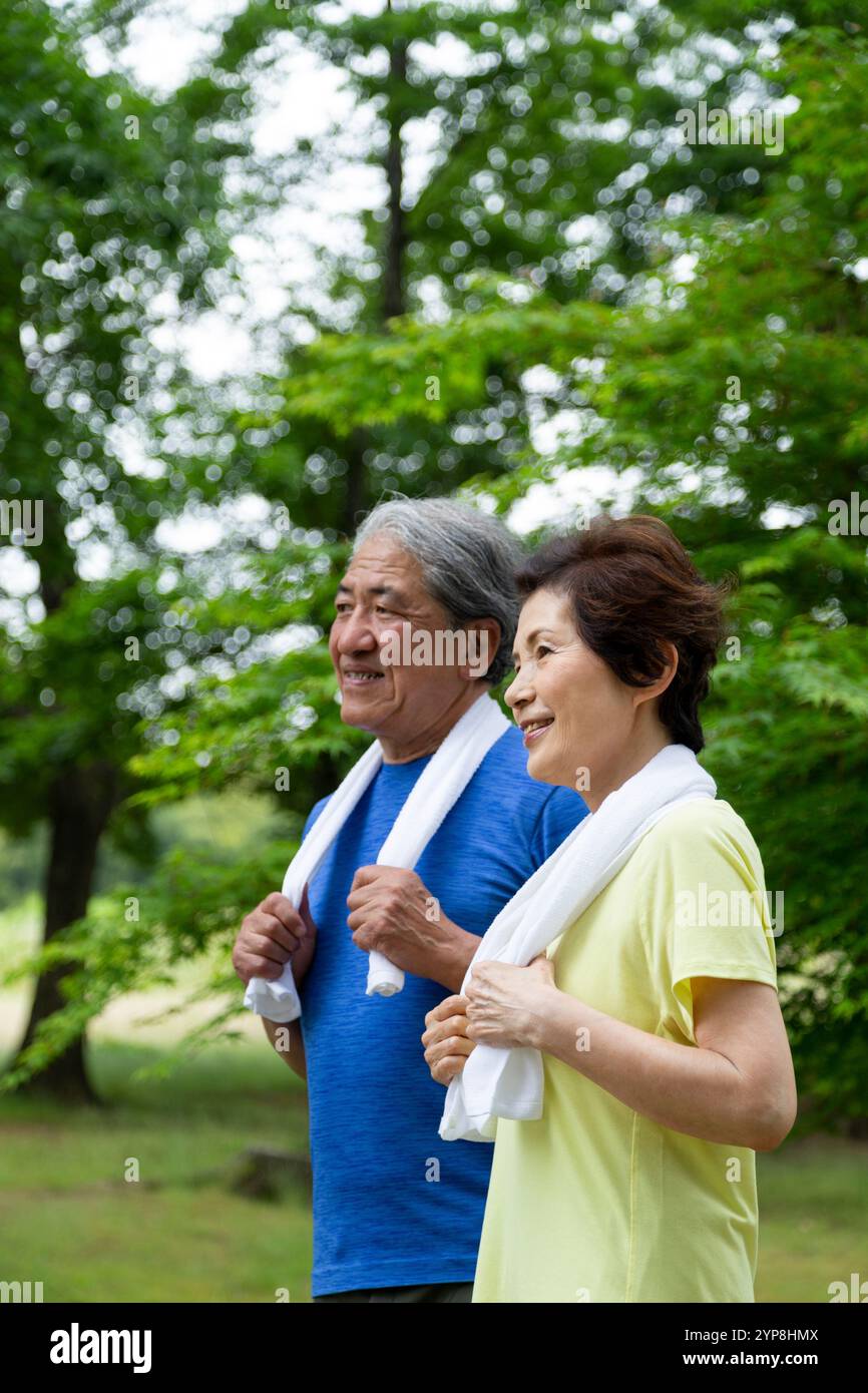 Old japanese people exercising and park hi-res stock photography and ...
