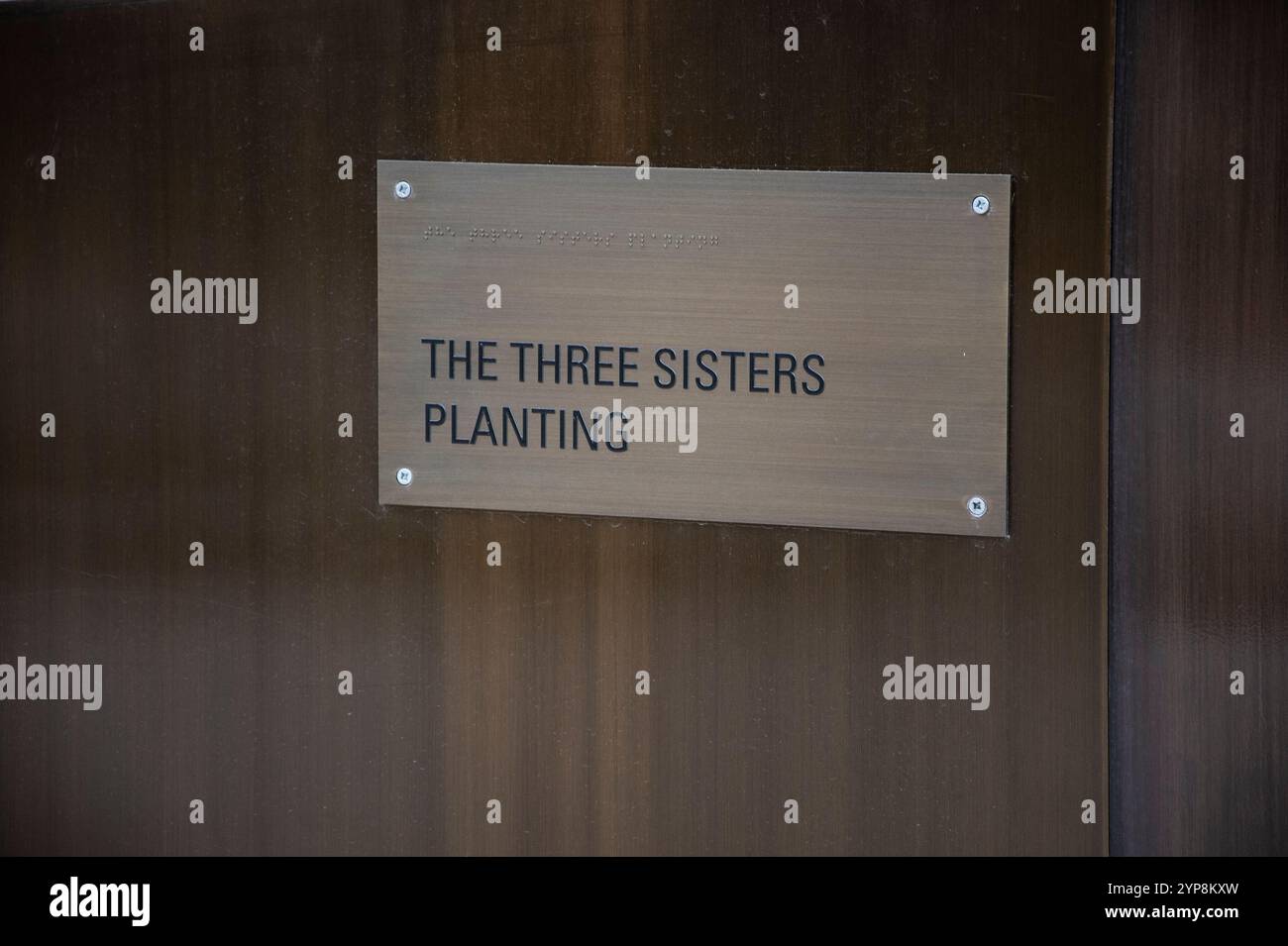 Planting panels hi-res stock photography and images - Alamy