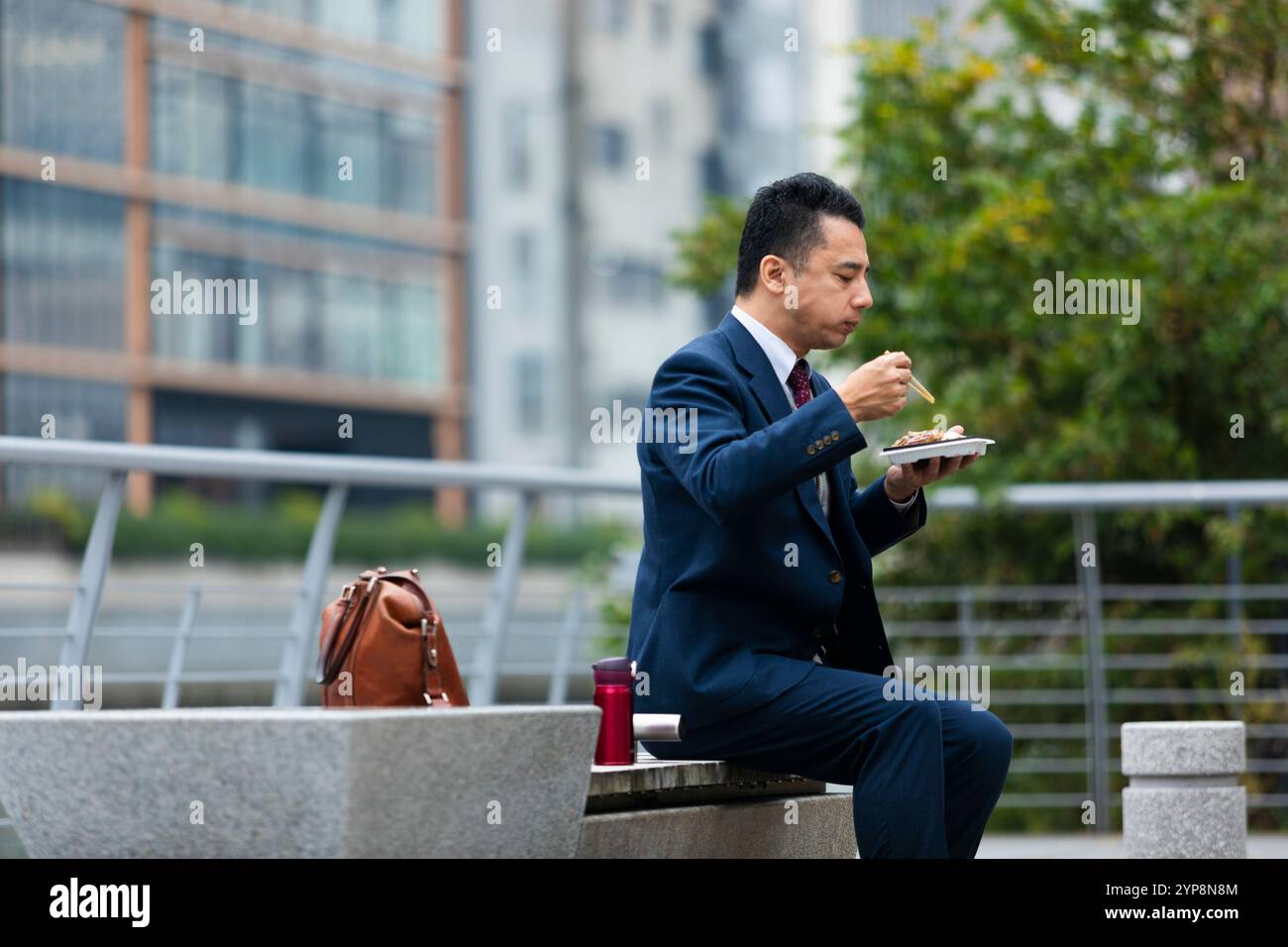 Convenience store bento hi-res stock photography and images - Alamy