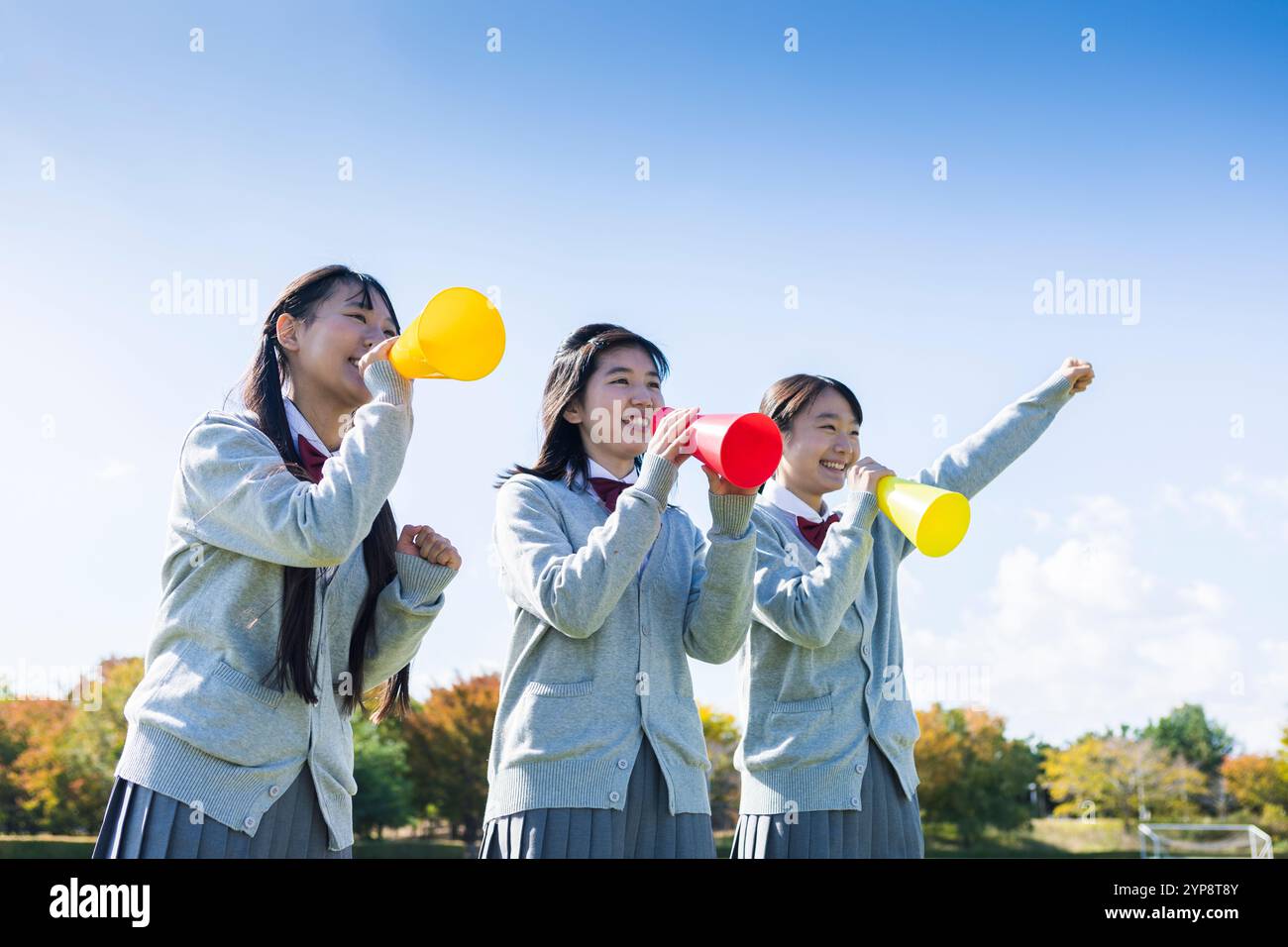 Cheering high school students Stock Photo - Alamy