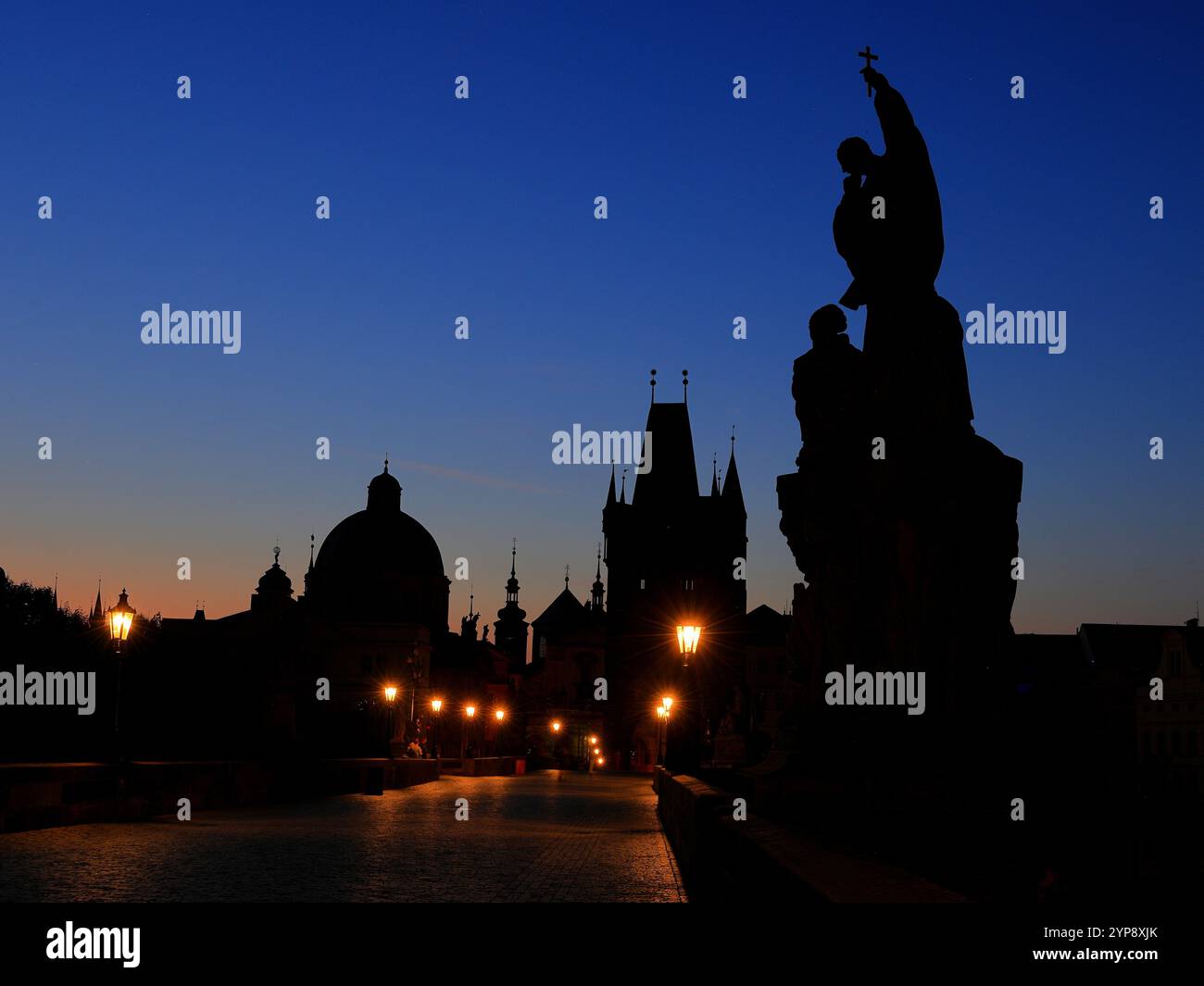 Charles Bridge (Karluv most) Landmark stone bridge in Prague Czech ...