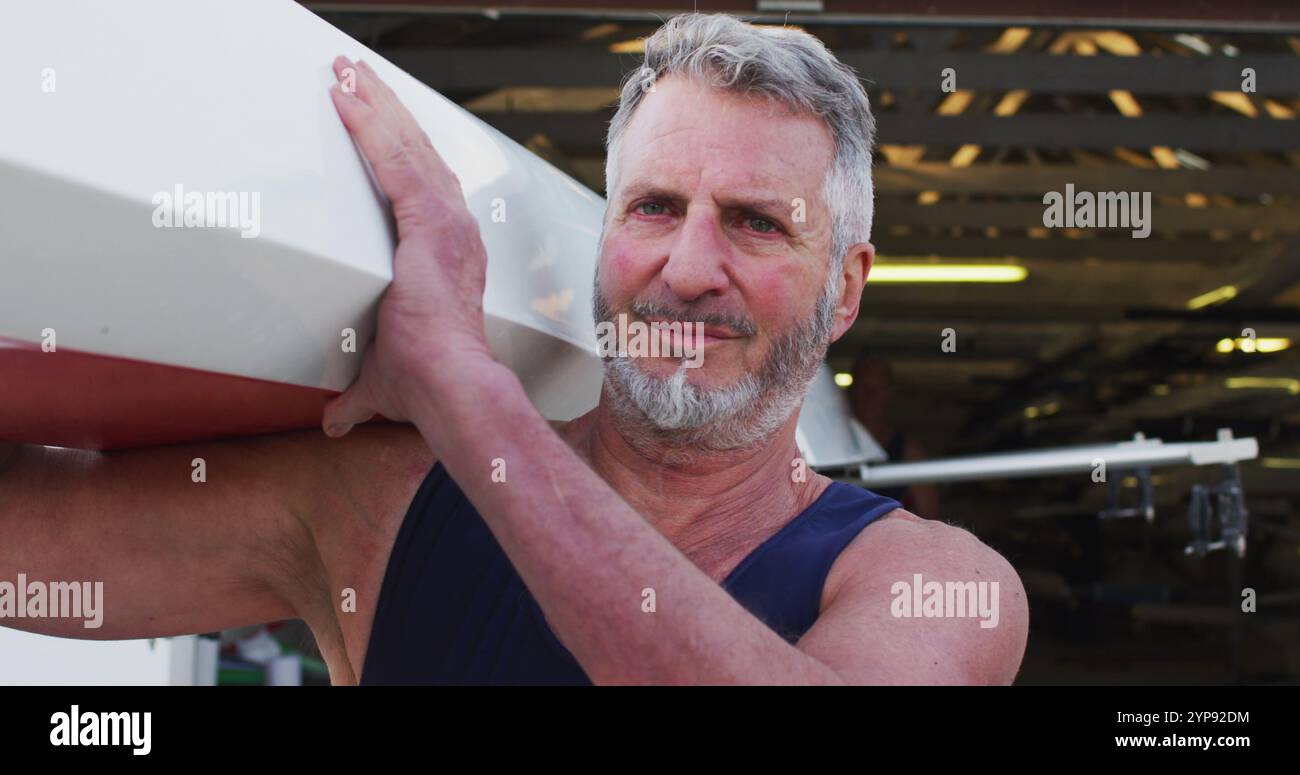 Man rowing boat hi-res stock photography and images - Alamy