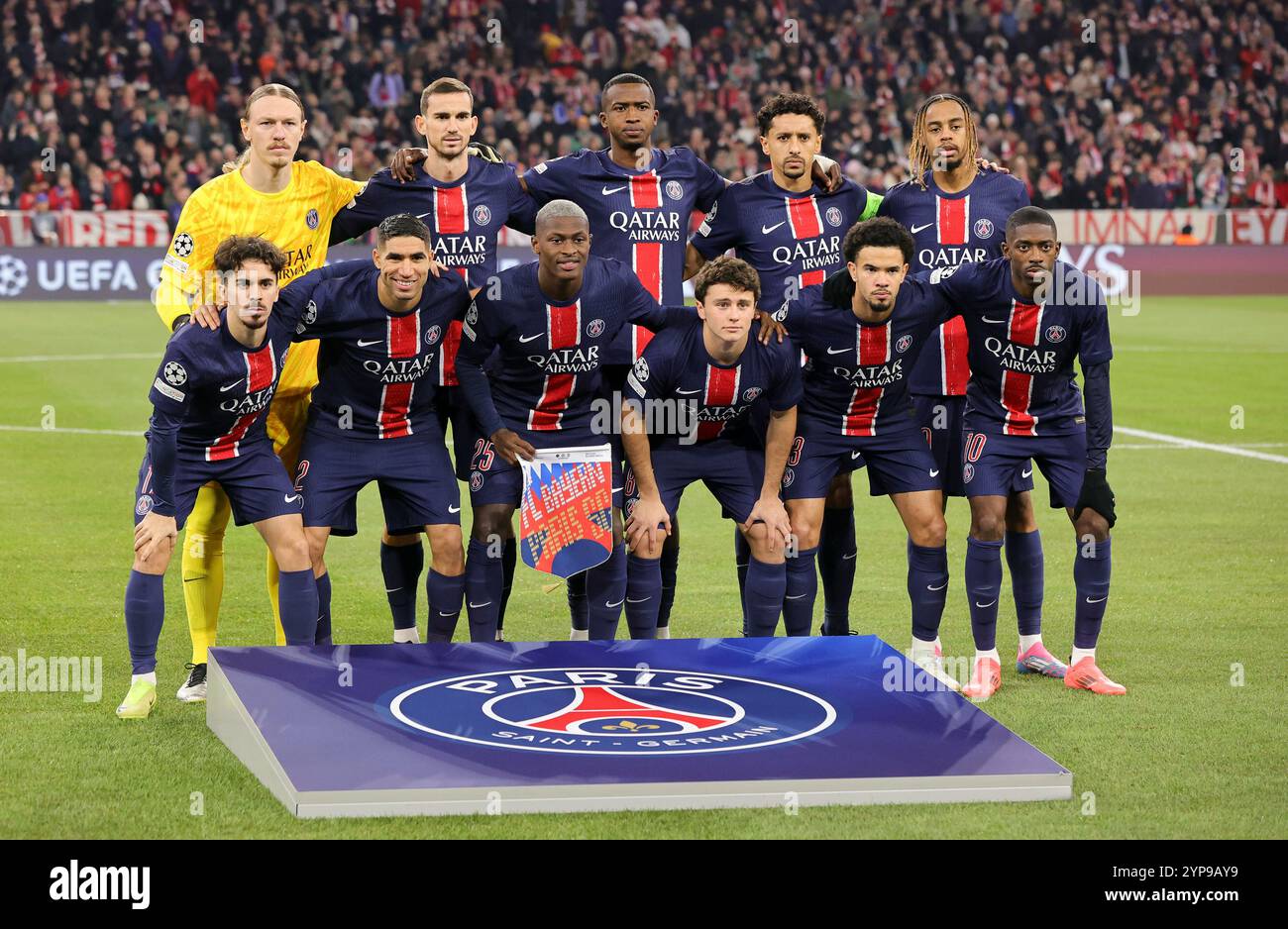 Paris saint germain football team 2025 hi-res stock photography and ...