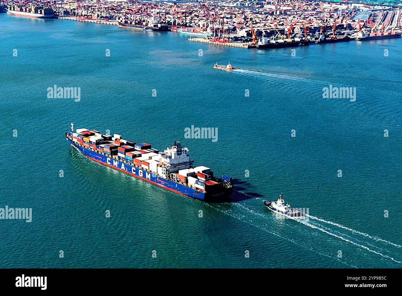 QINGDAO, CHINA - NOVEMBER 29, 2024 - A fully loaded container ship ...