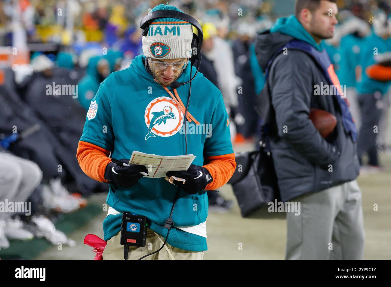 Green Bay, Wisconsin, USA. 28th Nov, 2024. Miami Dolphins head coach ...