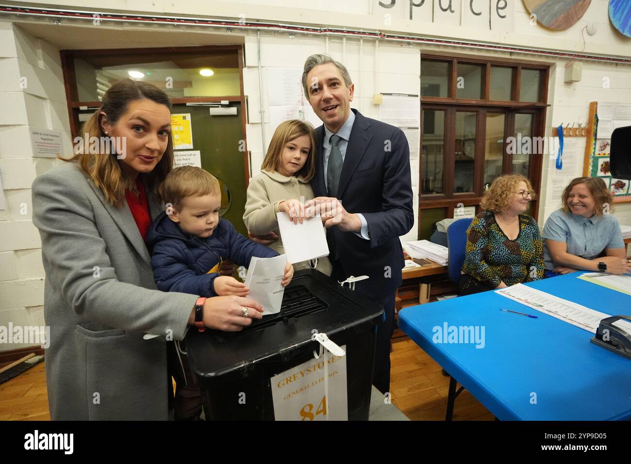 2024 election ireland vote hi-res stock photography and images - Alamy