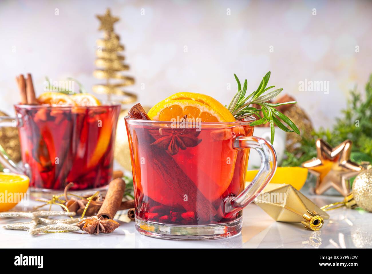 Traditional Christmas aromatic mulled wine cocktail, red wine grog tea ...
