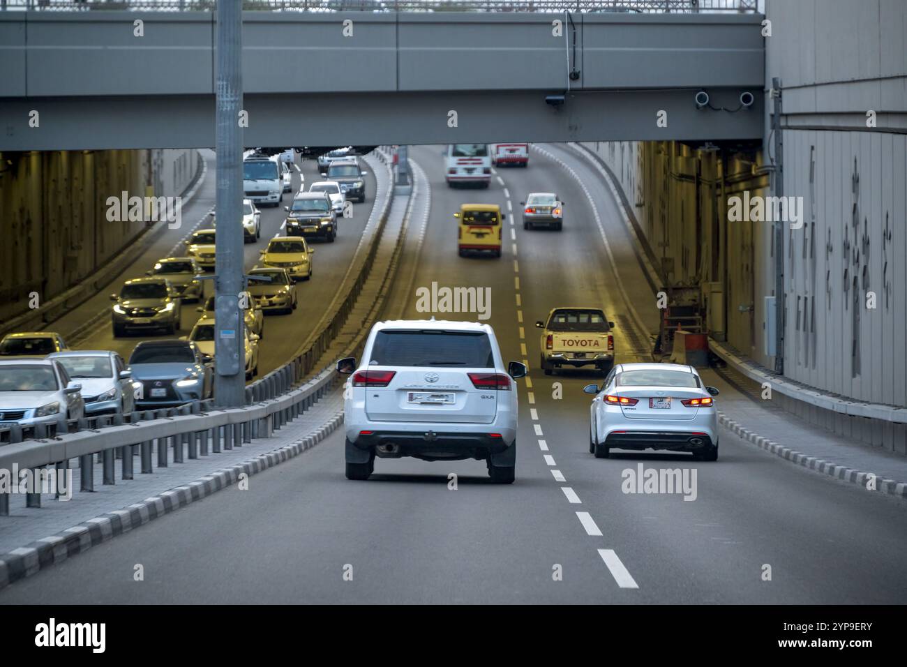 Doha Roads and traffic. bridges and underpass Stock Photo - Alamy