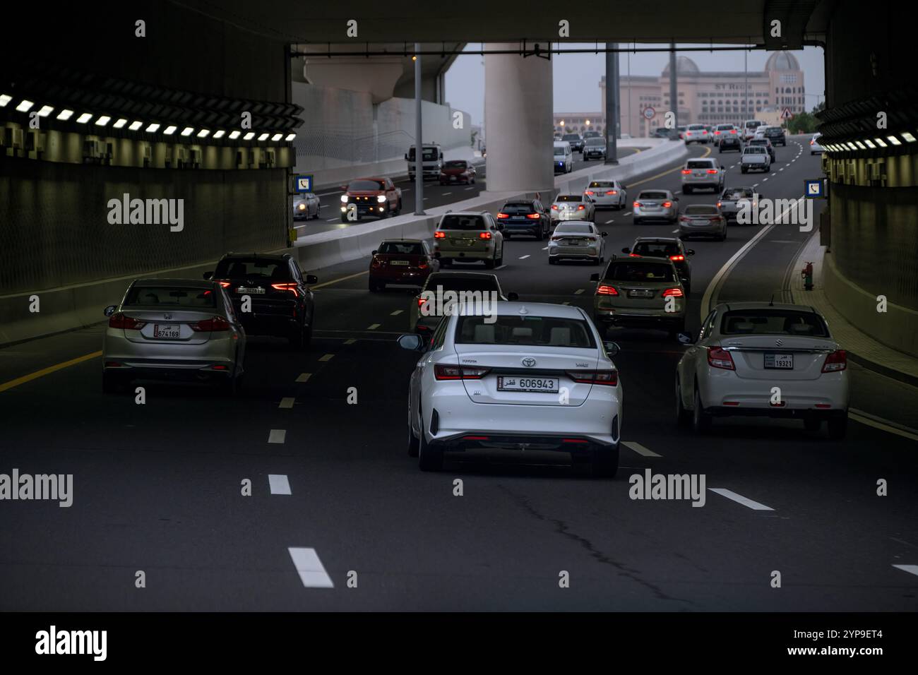 Doha Roads and traffic. bridges and underpass Stock Photo - Alamy