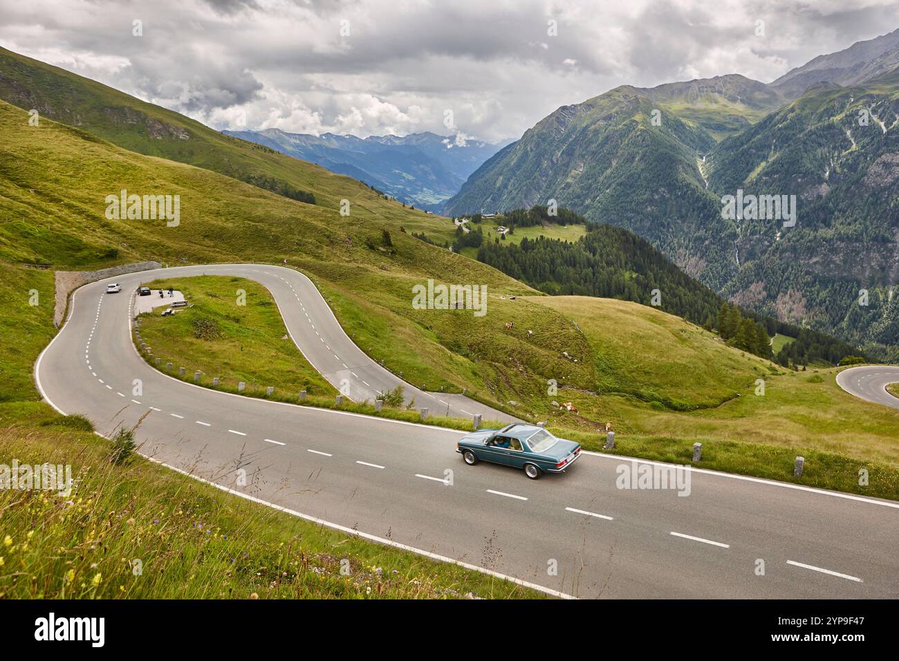 Grossglockner. Alpine serpentine mountain road. Landmark route in ...