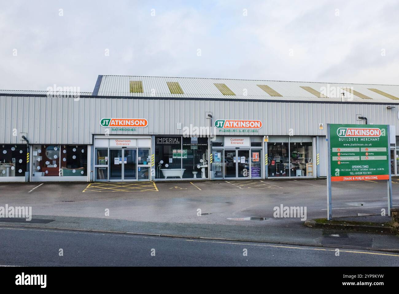 Industrial building green facade hi-res stock photography and images ...