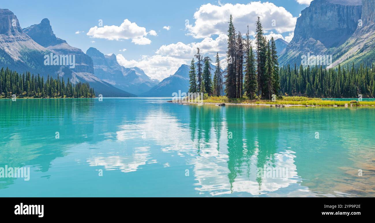 Spirit Island panorama, Jasper national park, Canada Stock Photo - Alamy