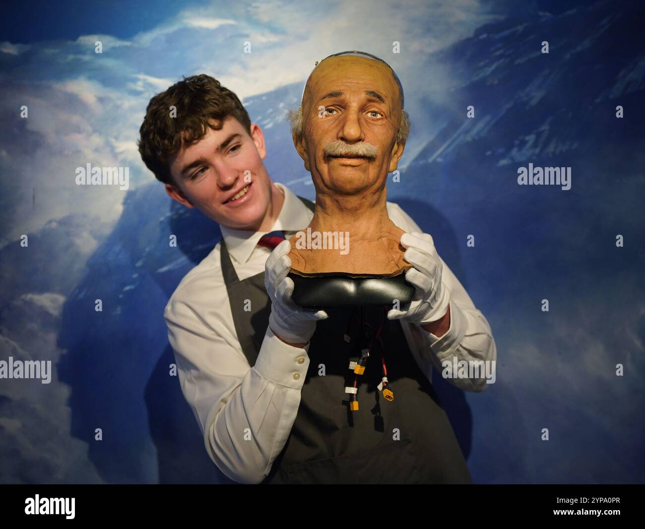 A robotic head of Albert Einstein - with 28 servo motors for face ...