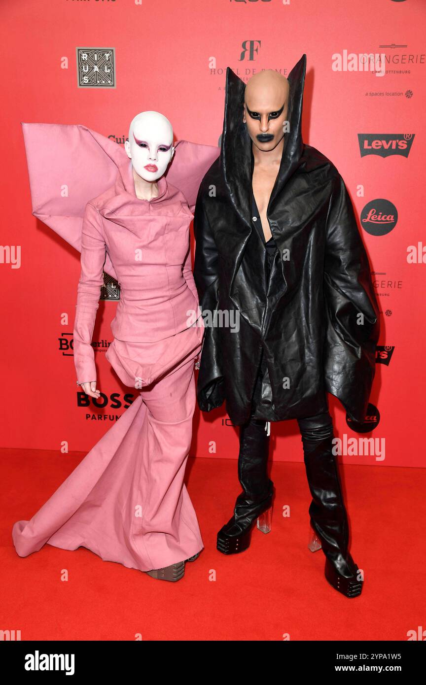 Hannah Rose Dalton und Steven Raj Bhaskaran bei der 26. Verleihung der ...