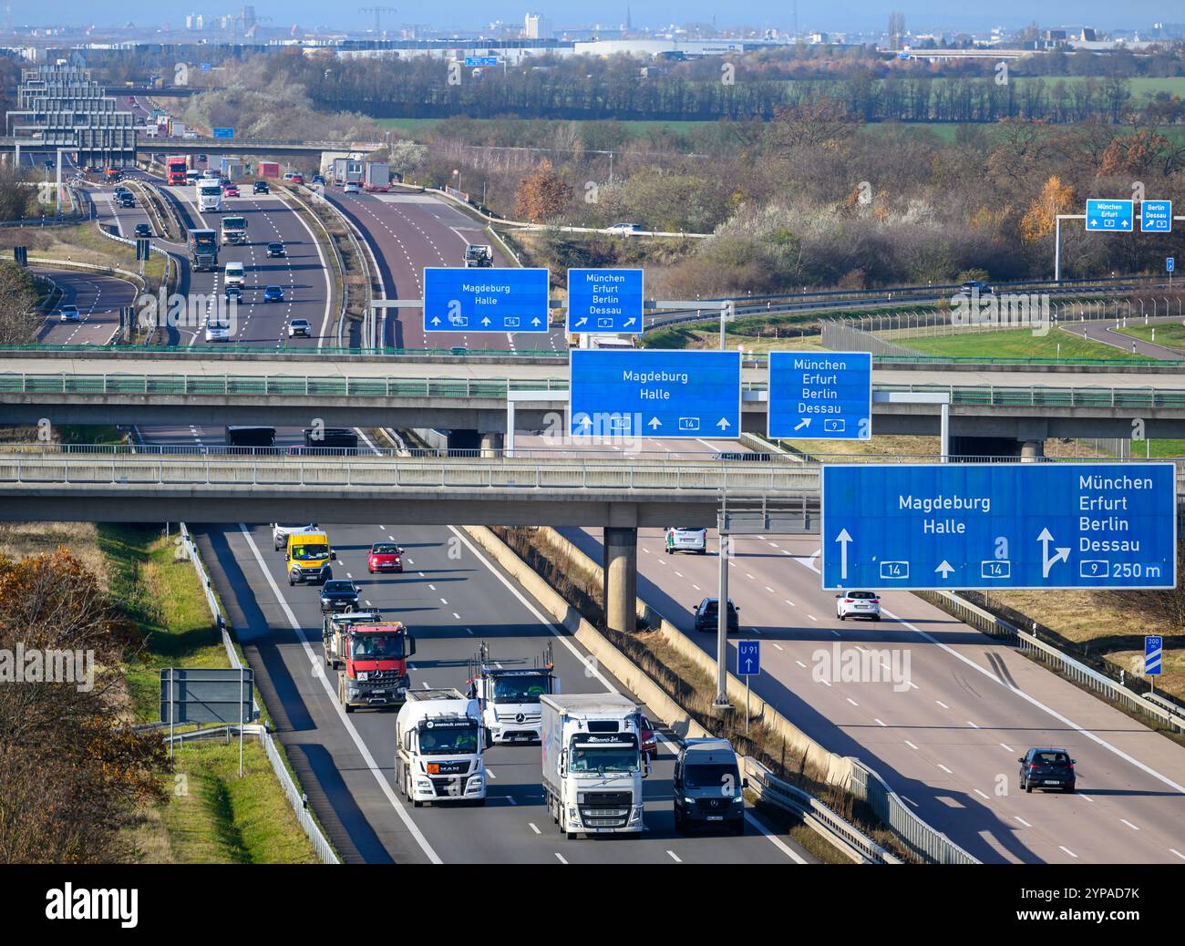 Schkeuditz, Germany. 26th Nov, 2024. Vehicles roll through the ...