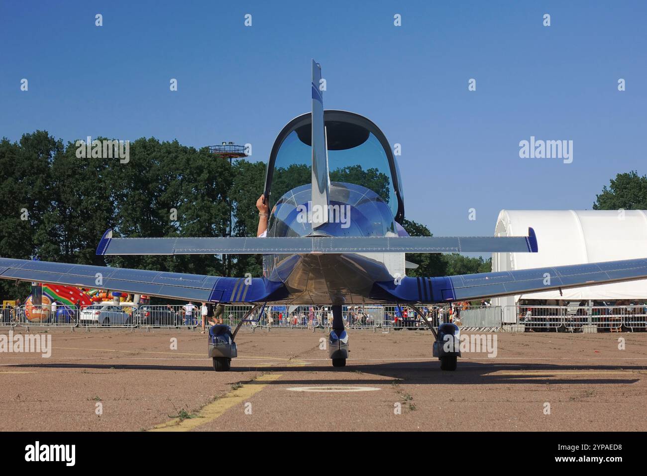 Light-engine training aircraft on the runway. Back view Stock Photo - Alamy