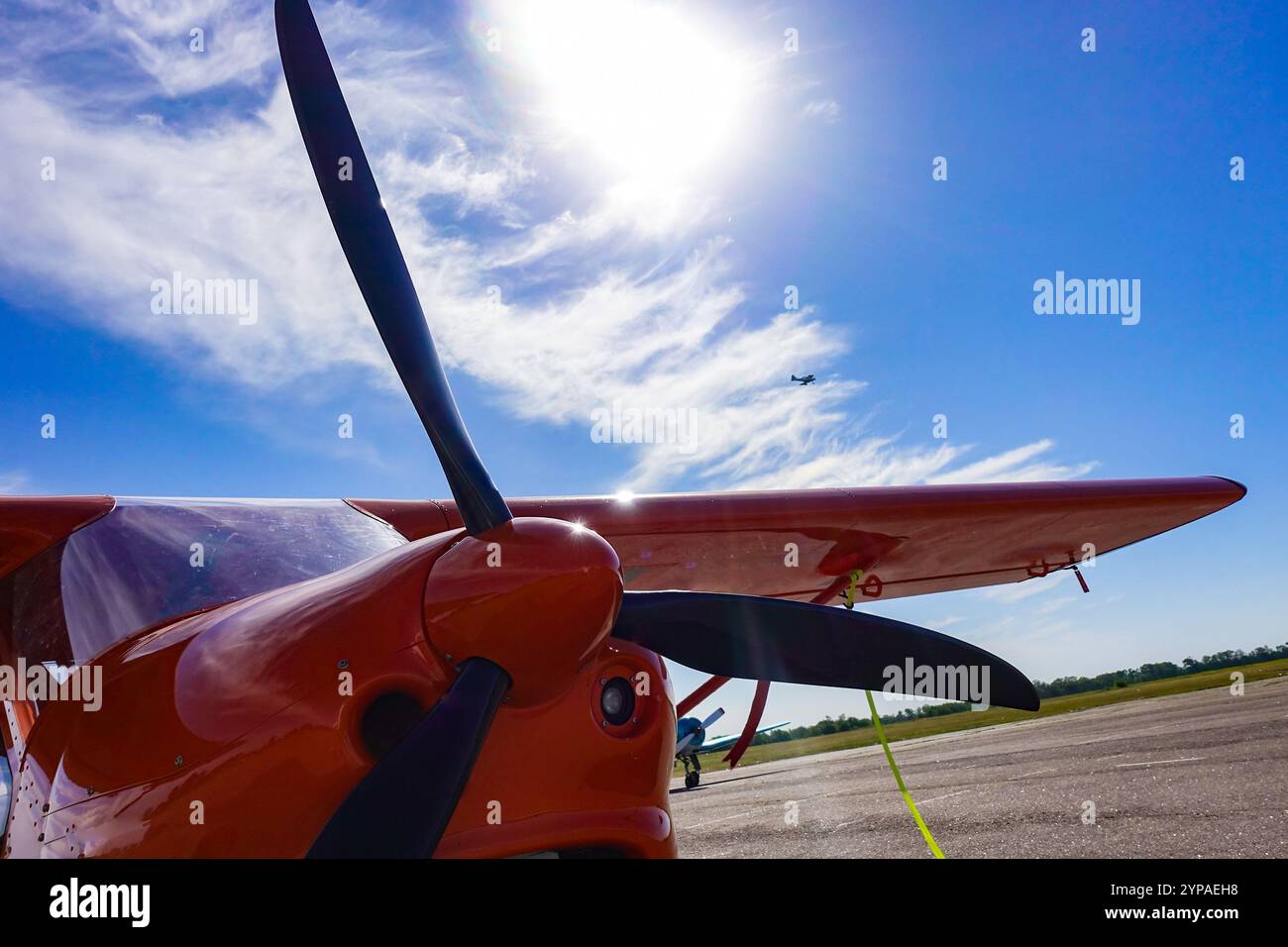 Single-engine aircraft propeller close up Stock Photo - Alamy