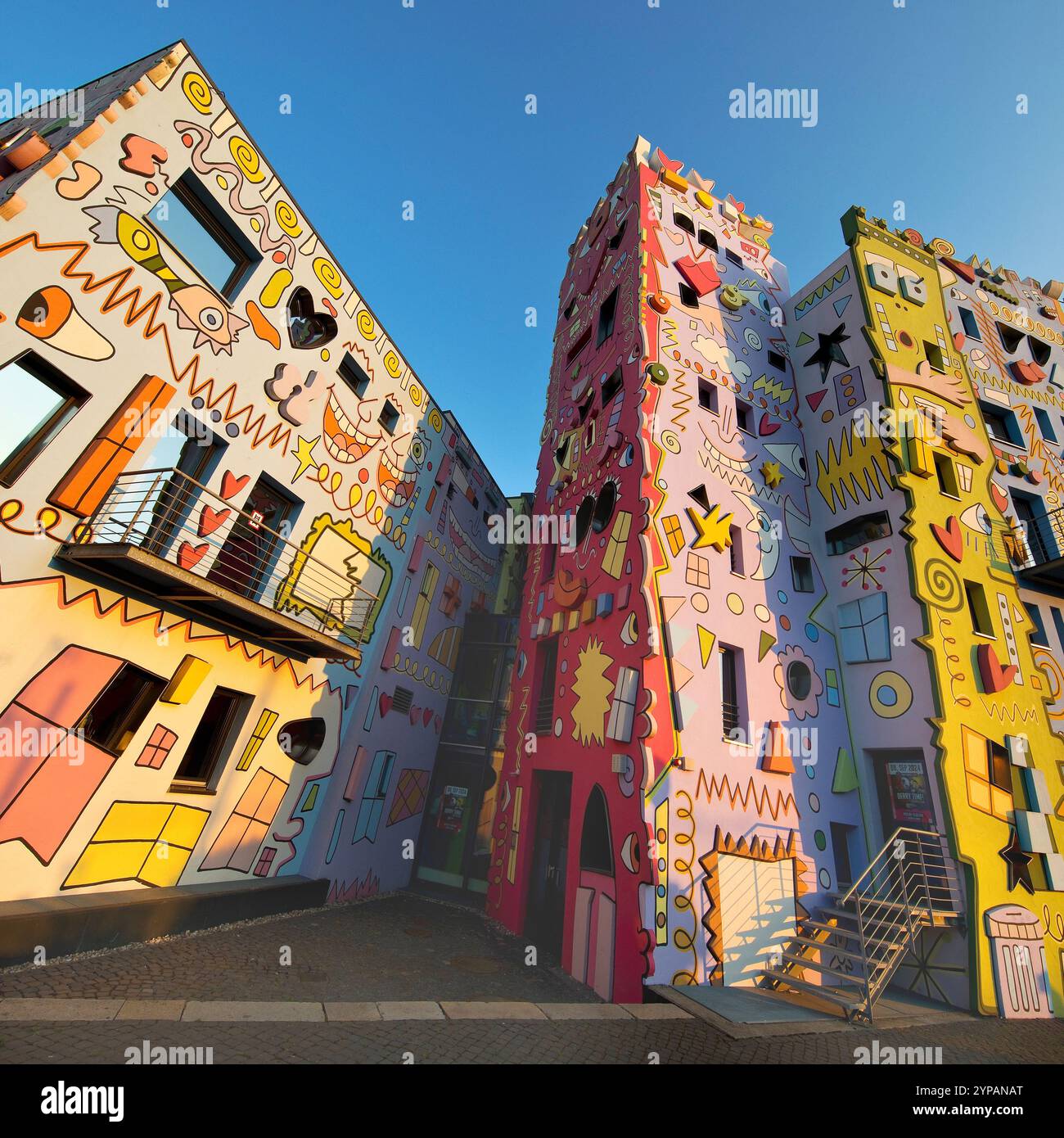 Happy Rizzi House, residential building with pop art paintings, Germany ...