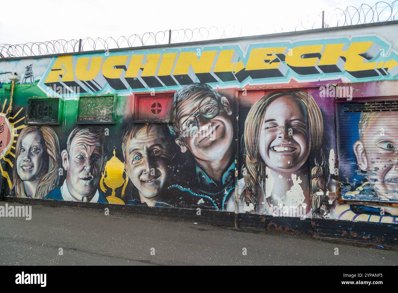 Artist frank carty hi-res stock photography and images - Alamy