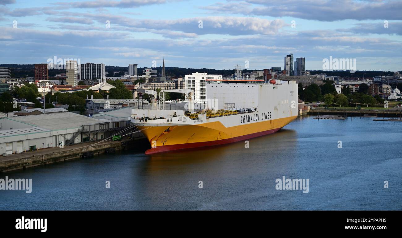 Grimaldi Lines Ro-Ro cargo ship Grande Ghana moored at Southampton ...