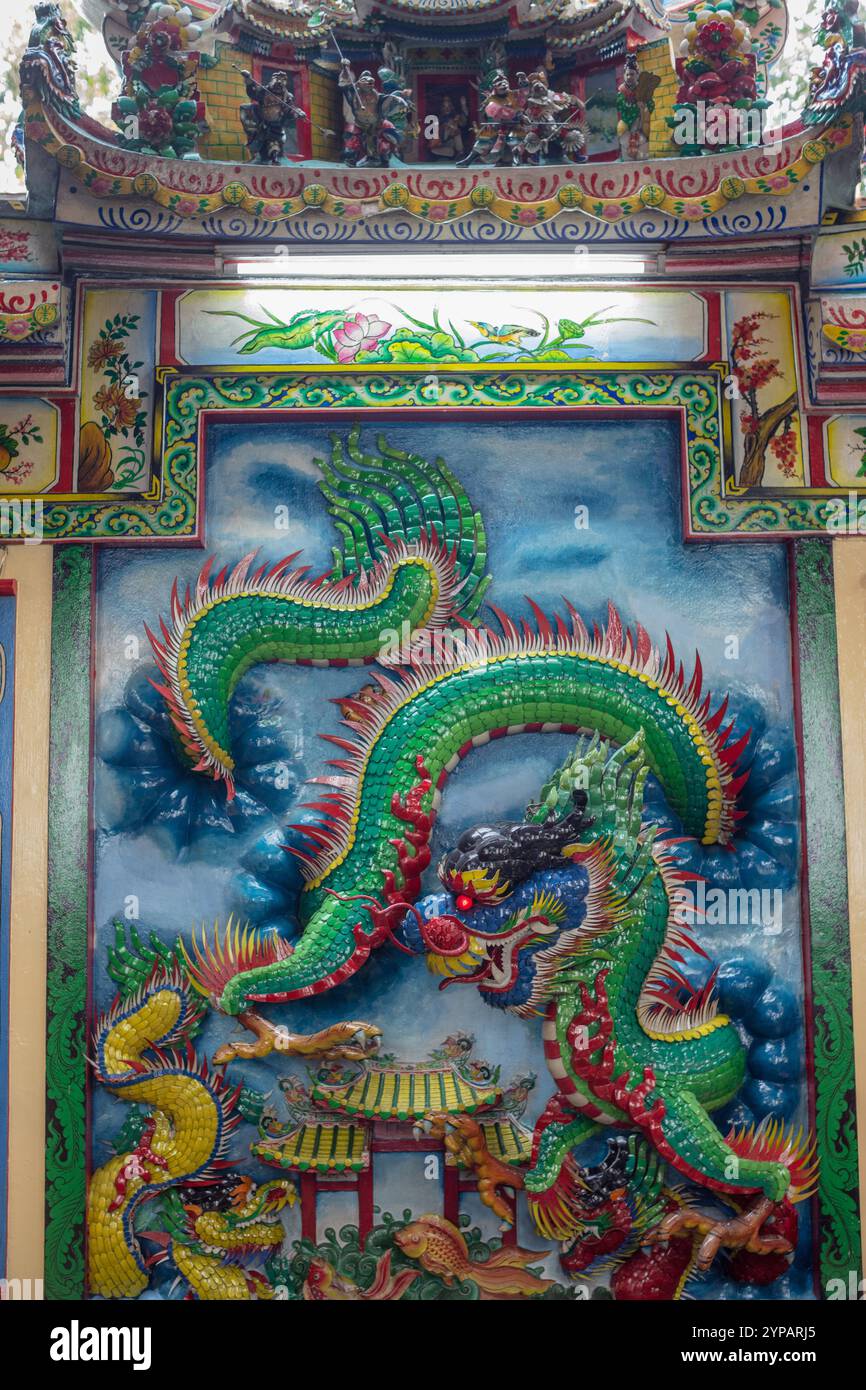 Cut porcelain carving at Sun Leng Yi Temple (Chow Sue Kong or Chao Zhou ...