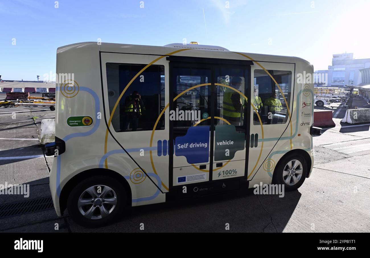 The first self-driving shuttle at Brussels Airport is presented on ...