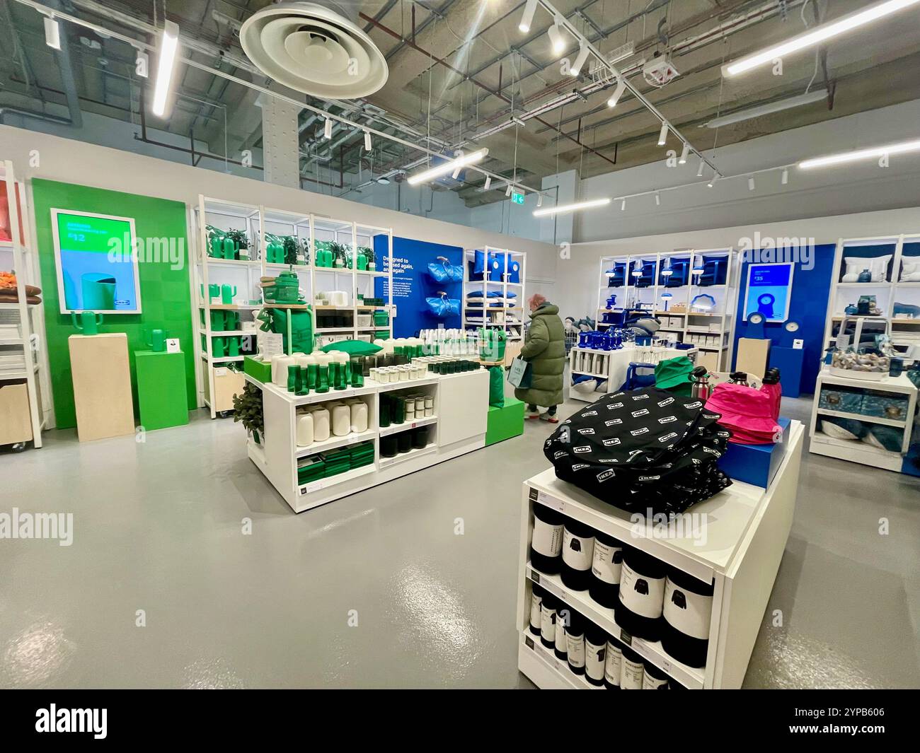 Ikea oxford street hi-res stock photography and images - Alamy