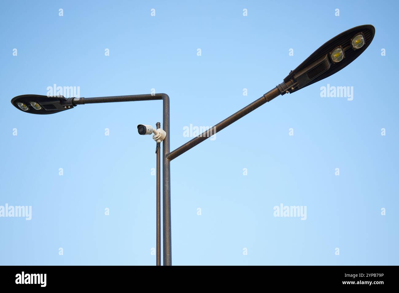 Energy efficient solar streetlights hi-res stock photography and images ...