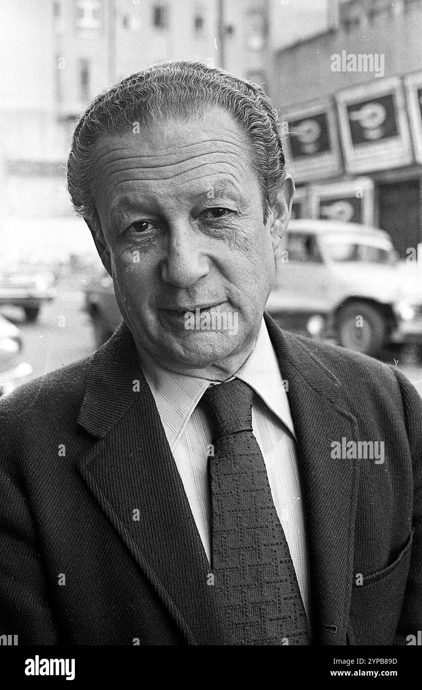 Venezuelan writer and poet Juan Liscano in Buenos Aires, September 27 ...