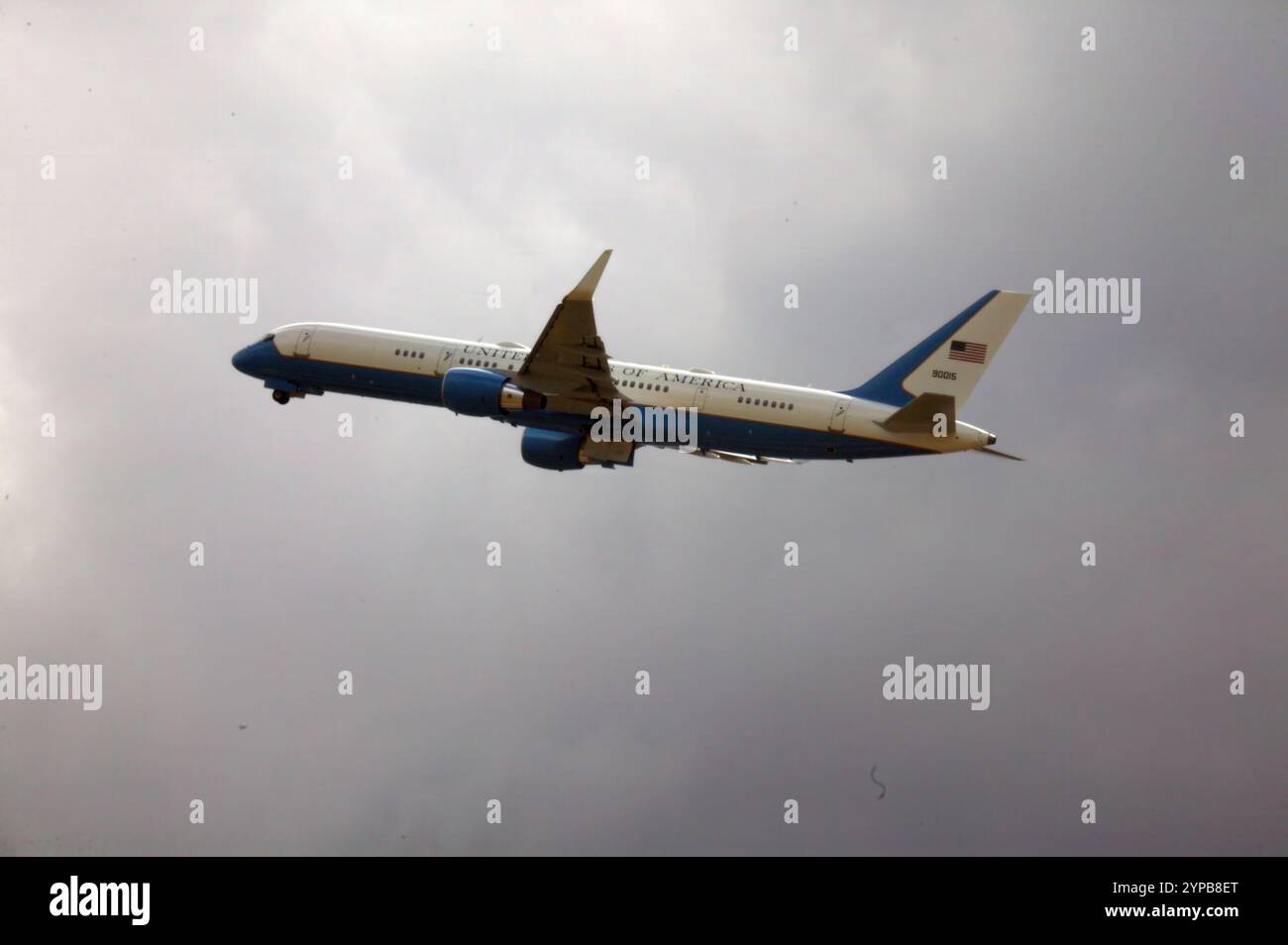 Air force two hi-res stock photography and images - Alamy