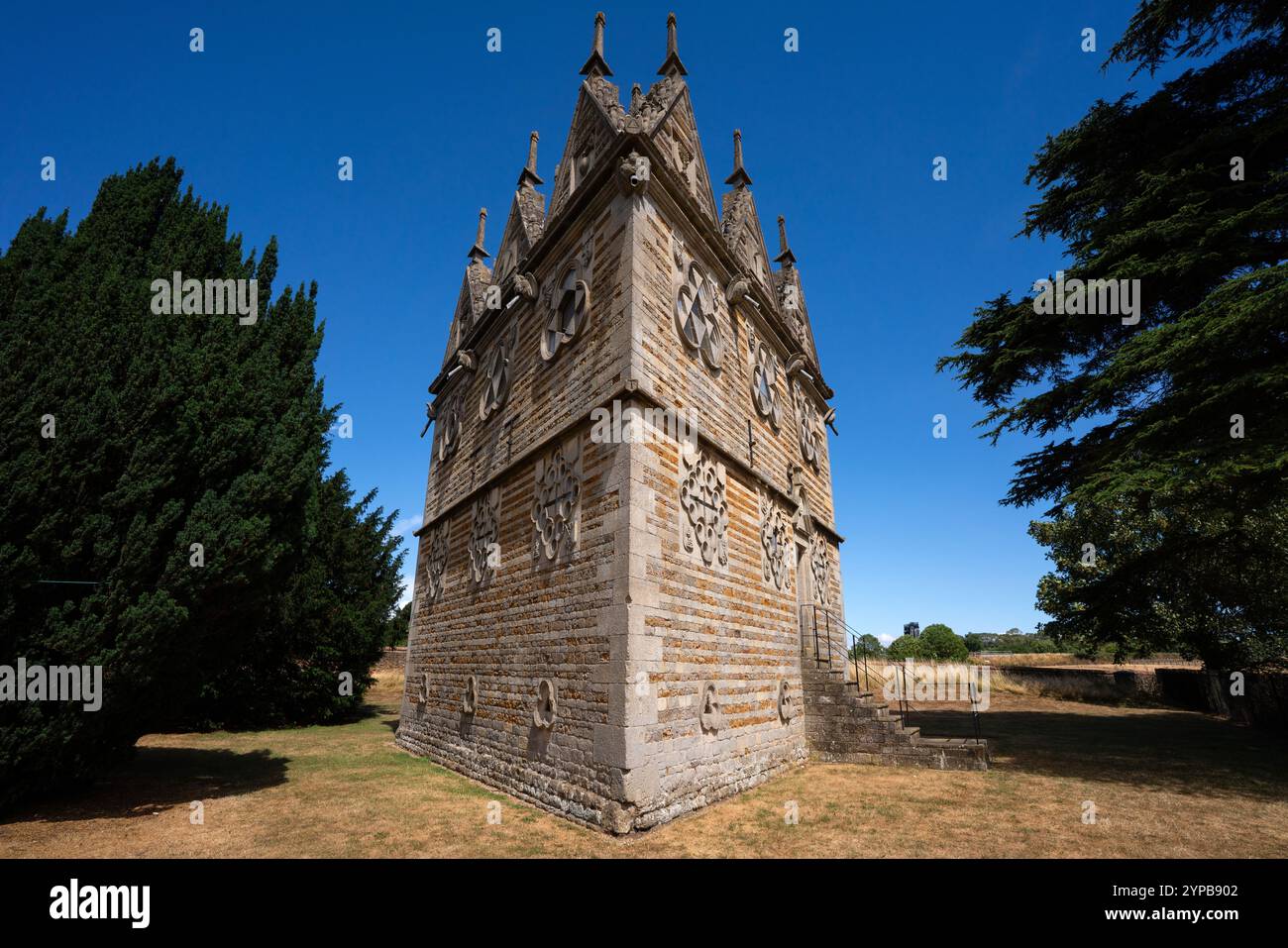 The Triangular Lodge is a Grade I lfolly, designed by Sir Thomas ...
