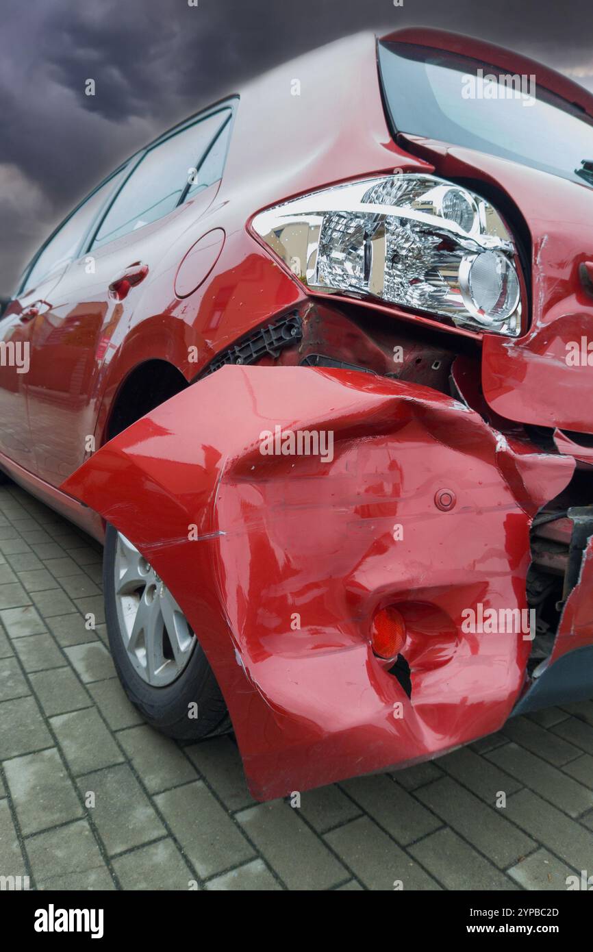 Car front view dented hi-res stock photography and images - Alamy