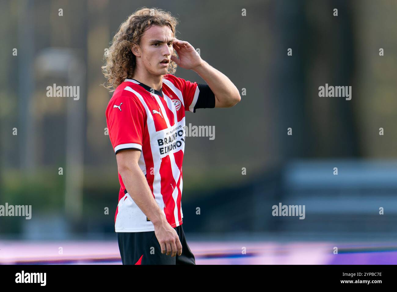 Eindhoven, Netherlands. 05th Nov, 2024. EINDHOVEN, NETHERLANDS - NOVEMBER 5: Eus Waayers of PSV ...