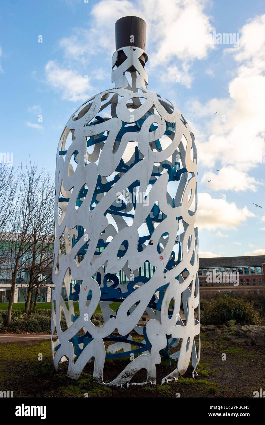 Bottle of notes claes oldenburg hi-res stock photography and images - Alamy