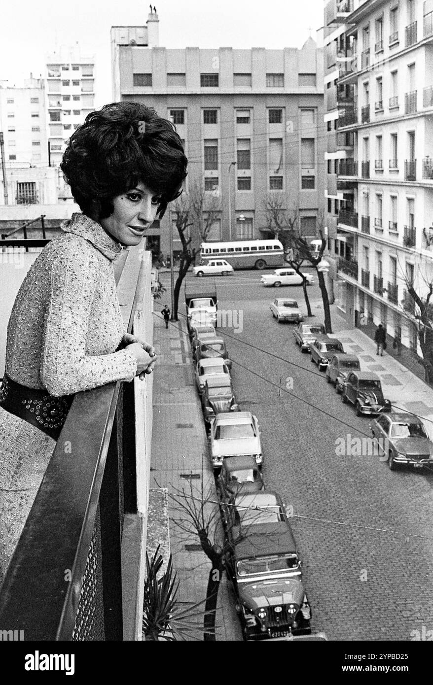 Argentine tango singer Nelly Vázquers at his Buenos Aires apartment ...