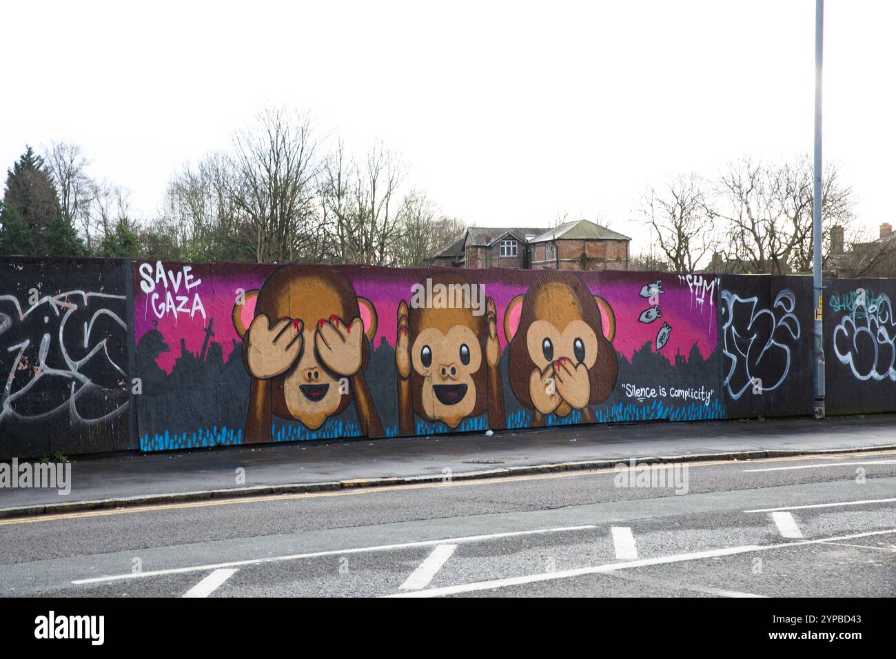 Save Gaza see no evil hear no evil say no evil monkeys Street Art ...
