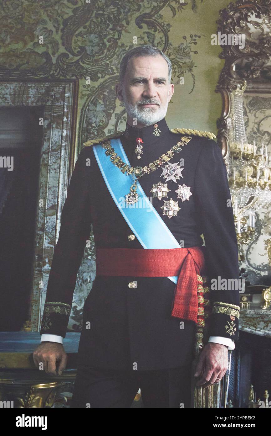 King Felipe VI of Spain photographed by portraits by Annie Leibovitz ...