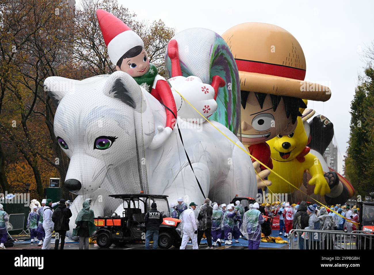 Extraordinary Noorah & The Elf on the Shelf balloon at the 98th Annual Macy's Thanksgiving Day ...