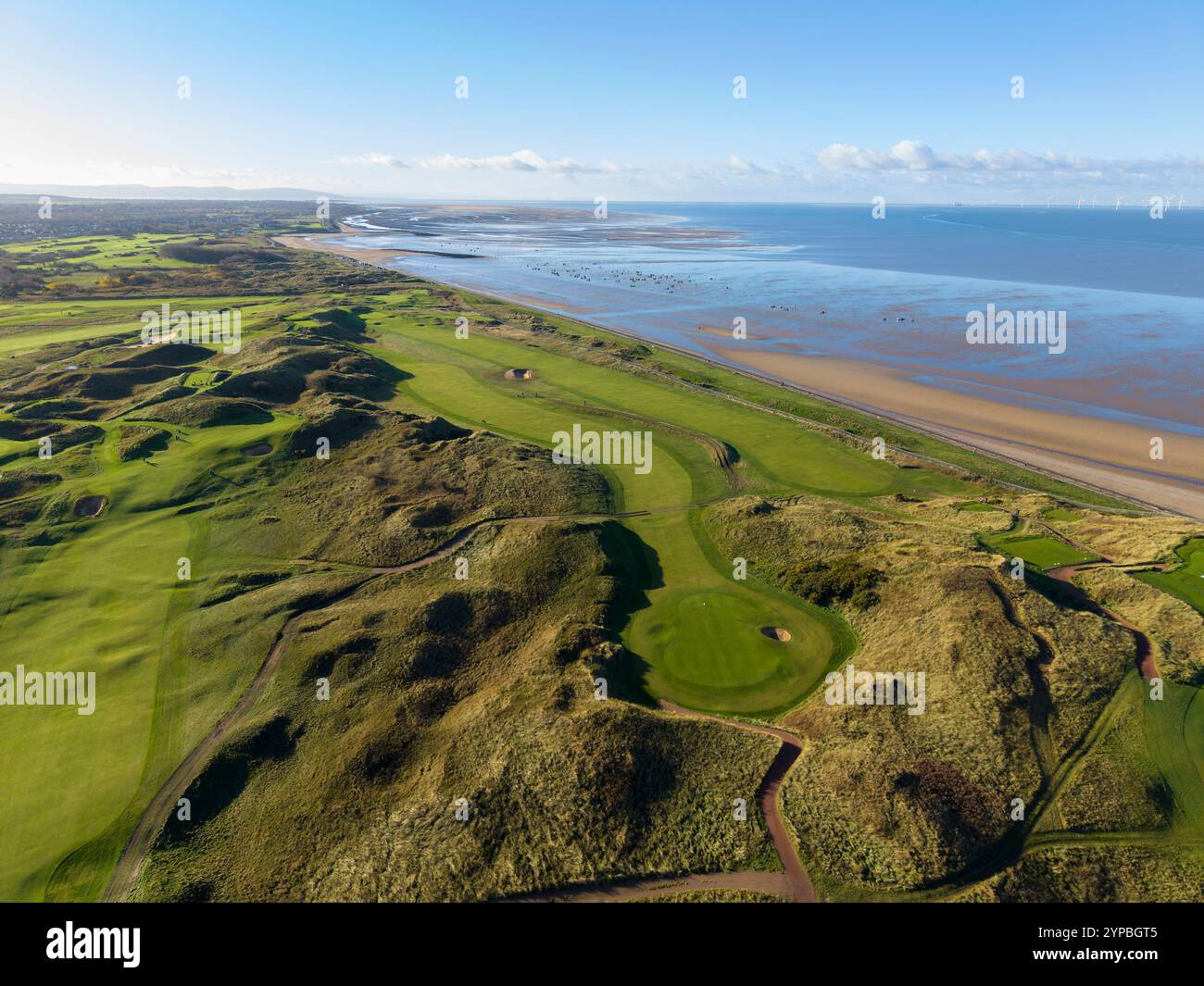 WIRRAL, MERSEYSIDE, ENGLAND - NOVEMBER 26, 2024: Leasowe golf links on ...
