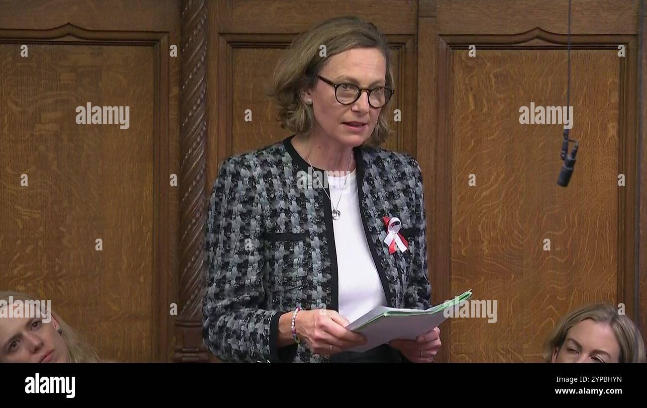 Debate house of commons uk chamber hi-res stock photography and images ...